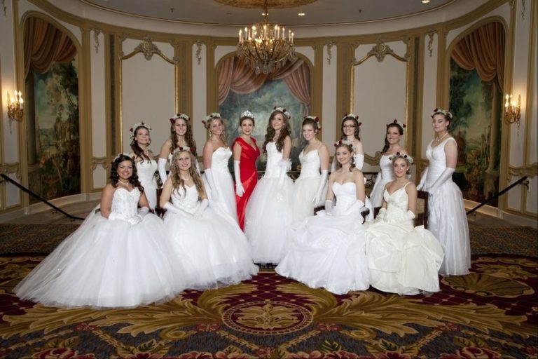 Past Debutantes - The Legion of Young Polish Women